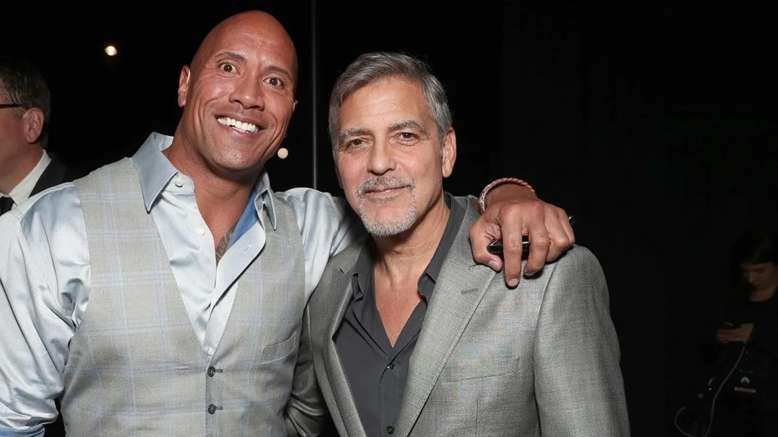 Surpresas nos BAFTA: George Clooney, Dwayne Johnson e Julia Roberts ...