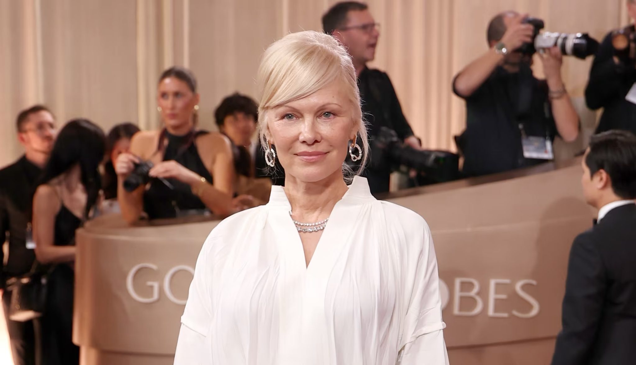 Pamela Anderson Continua à Espera de um Pedido de Desculpas de Seth ...